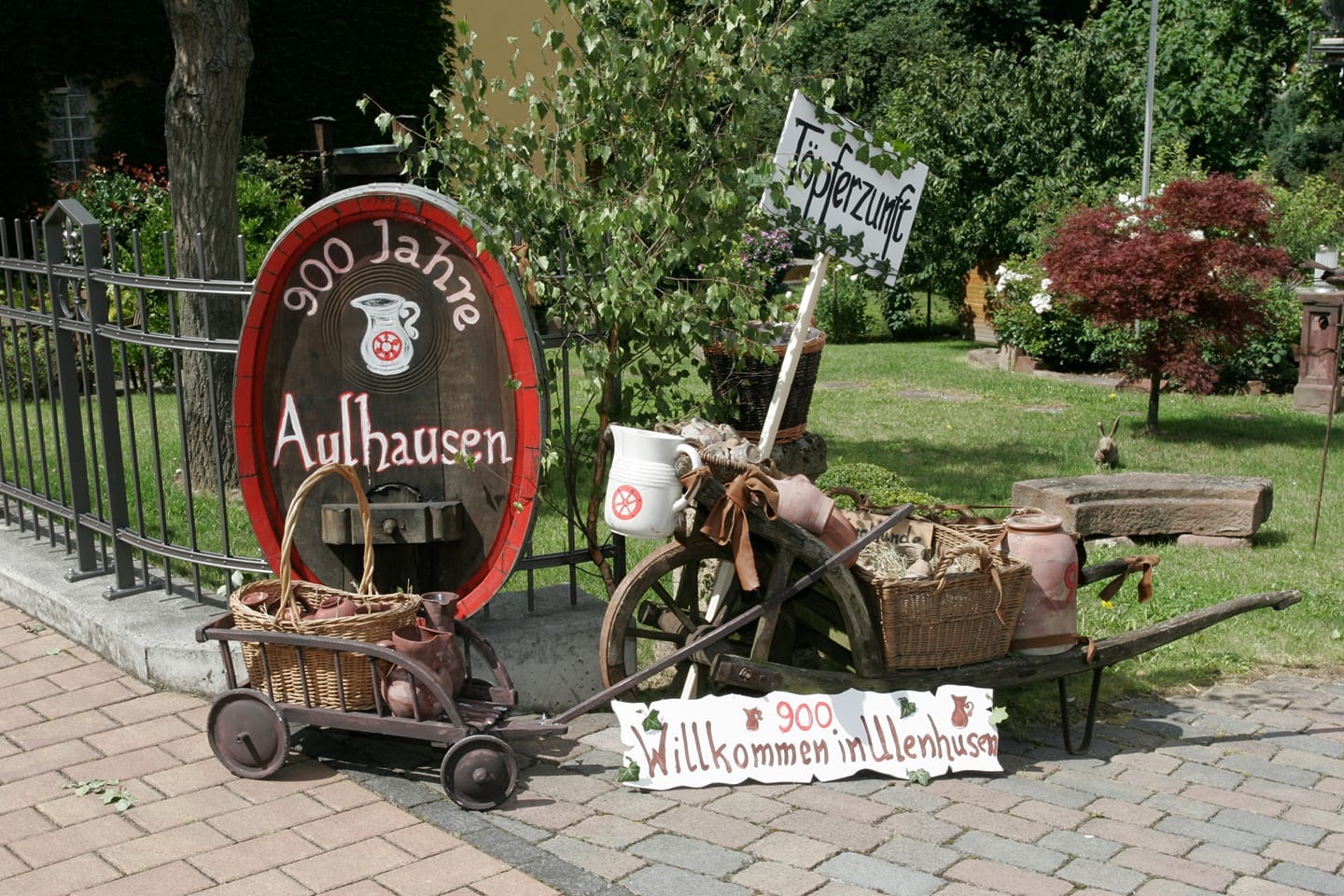 Pfarrei Heilig-Kreuz Rheingau: Fotoausstellung in St. Petronilla Aulhausen